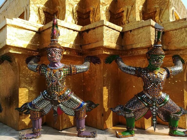 grand-palace-with-wat-phra-kaew-by-bangkokbeyond.com | Bangkok Beyond